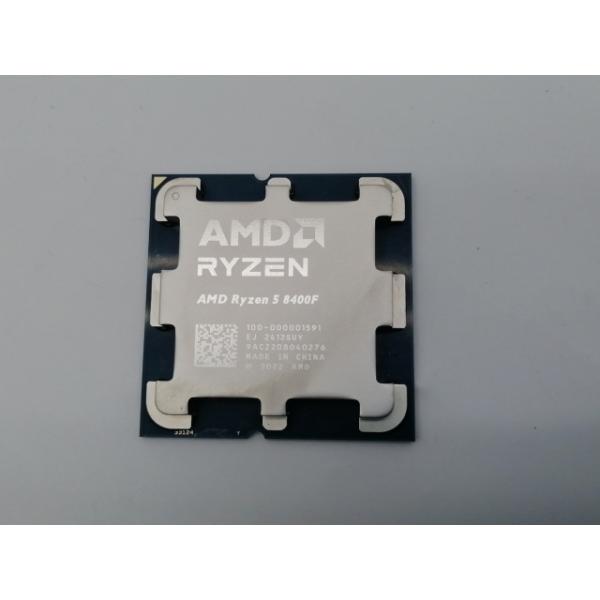■分類：CPU■ランク：中古■メーカー：AMD■製造番号：9ACZ208O40276■備考：100-000001591付属品：箱、印刷物、リテールクーラー■保証期間：１週間■注意事項：お客様のモニター発色の具合によって、実際の商品と色合いが...