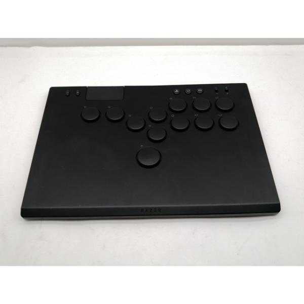 ■分類：ゲーム用周辺機器■ランク：ランクB■メーカー：Razer■製造番号：PM2346C11500740■備考：状態：天板に塗装剥げ、各ボタンにテカリ、付属品：箱、AtoCケーブル、印刷物■保証期間：１週間■注意事項：お客様のモニター発色...