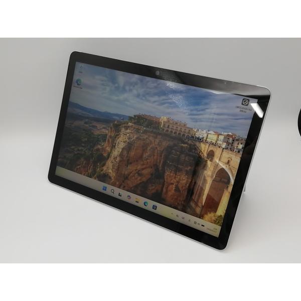 ■分類：Windowsタブレット■ランク：ランクB■メーカー：Microsoft■製造番号：0B343MR214633F■備考：状態：画面に極微細なスリキズや軽度の色ムラ、フレームや背面にスリキズやスレや軽度の塗装剥がれがございます。 付属...