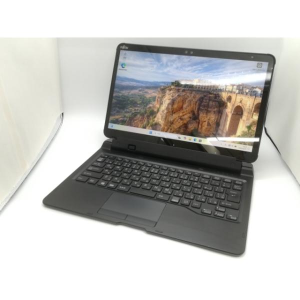 ■分類：Windowsタブレット■ランク：ランクC■メーカー：Fujitsu■製造番号：R2100066■備考：状態：画面全体に細かなキズ、隅にシミ、外装にシール跡、スレやキズ、キーボードにテカリがございます 付属品：ACアダプタ・ACコー...
