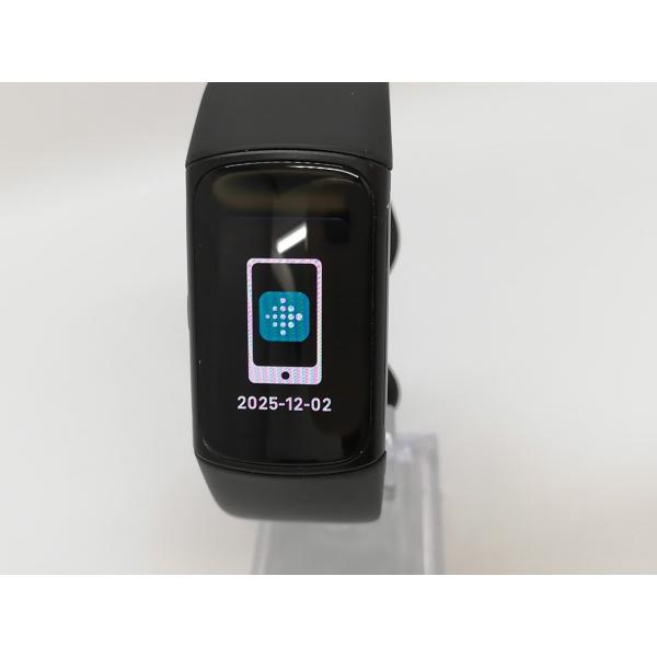 ■分類：ウェアラブル端末■ランク：ランクB■メーカー：Fitbit■製造番号：425DE3B1A081■備考：状態：画面にキズ、フレームに微細なスレ、背面にスレや微細なキズがございます付属品：箱、印刷物、磁気充電ケーブル、バンド(S,L)■...