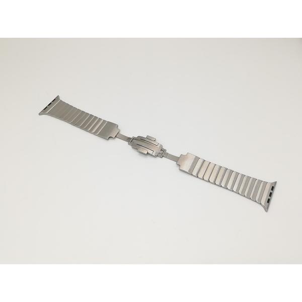 ■分類：ウェアラブル端末■ランク：ランクB■メーカー：Apple■製造番号：-■備考：型番：MUHL2FE/Aサイズ：42mm Color：Slver状態：外装にスレやキズがございます付属品：箱、印刷物、リンクポーチ■保証期間：１ヶ月■注意...