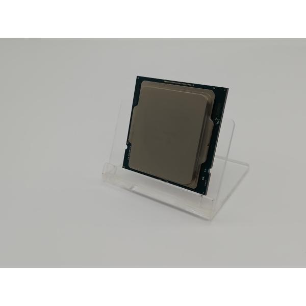 ■分類：CPU■ランク：中古■メーカー：Intel■製造番号：00707■保証期間：１週間■注意事項：お客様のモニター発色の具合によって、実際の商品と色合いが異なる場合があります。