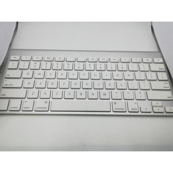 ■分類：Mac用周辺機器■ランク：中古■メーカー：Apple■製造番号：330201DE5848A■備考：状態：底面ゴム脚摩耗によるガタツキあり、電源スイッチ・電池ソケット部打痕、全体的にスレあり 付属品：本体のみ■保証期間：１週間■注意事...