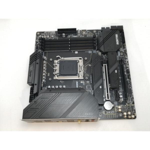 ■分類：マザーボード■ランク：中古■メーカー：MSI■製造番号：601-7D76-030B2310001015■備考：BIOS ver：E7D76AMS.AK0 付属品：箱、印刷物、SATAケーブル×２、Wi-Fi/Bluetoothアンテ...