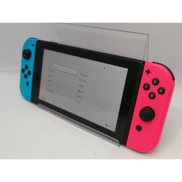 ■分類：据置ゲーム機■ランク：ランクC■メーカー：Nintendo■製造番号：XAJ10008054547■備考：状態：本体の外装にスレと反り、ドックとグリップにスレ、Joy-conL本体背面膨らみ付属品：箱、ドック、Joycon（L・R）...