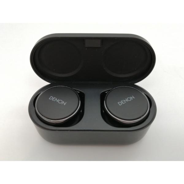 ■分類：ヘッドホン■ランク：ランクC■メーカー：DENON■製造番号：DCNC102334558■備考：状態：本体にスレ/充電ケースにスレ・てかり・塗装剥がれ 付属品：箱、充電ケース、USB-C充電ケーブル、イヤーチップ■保証期間：１ヶ月■...