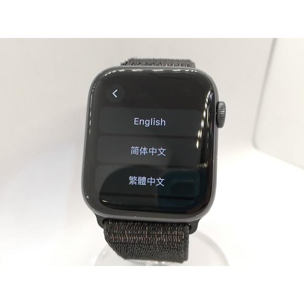 ■分類：ウェアラブル端末■ランク：ランクC■メーカー：Apple■製造番号：FHLYXA42KDH0■備考：OS： 10.6.1 バッテリー容量：88%（03月時点） 状態：フレーム全体テカリ・各所に塗装剥がれ/画面スレ/背面薄いスレ 付属...