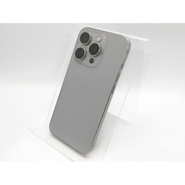 ■分類：iPhone■ランク：ランクC■メーカー：Apple■製造番号：350020985980394■備考：利用制限：○ OS：26.3.1（a） 状態：画面に深いキズ、細かいキズ多数 バッテリー容量：87%（05月時点） バッテリー充放...