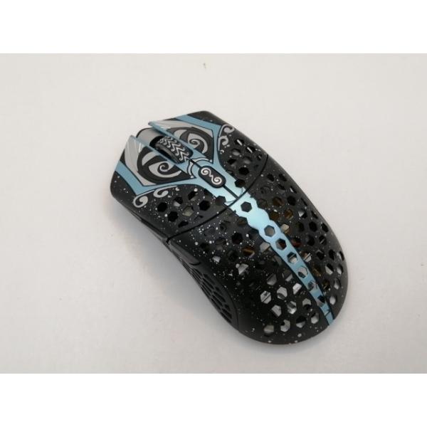 ■分類：パソコン用アクセサリー■ランク：中古■メーカー：Finalmouse■製造番号：08478■備考：状態：外装にスレがあります付属品：箱、印刷物、USBケーブル、レシーバー■保証期間：１週間■注意事項：お客様のモニター発色の具合によっ...