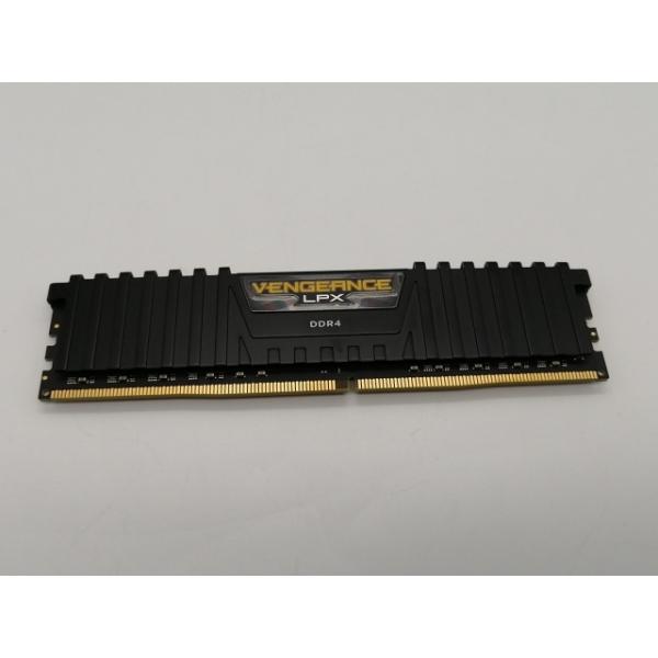 ■分類：メモリー■ランク：中古■メーカー：DDR4■製造番号：A4ZDT5024QXX9D■備考：Corsair/VENGEANCE 付属品：本体のみ■保証期間：１週間■注意事項：お客様のモニター発色の具合によって、実際の商品と色合いが異な...