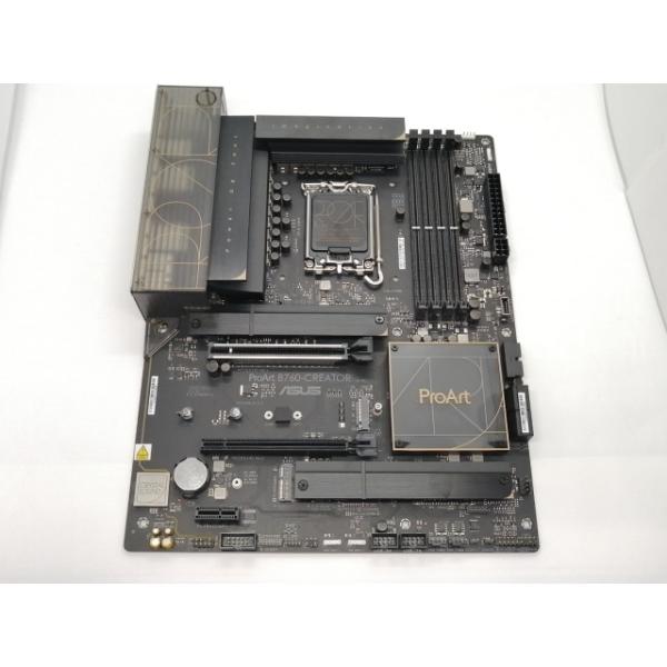 ■分類：マザーボード■ランク：中古■メーカー：ASUS■製造番号：S6M0KC205633AFH■備考：BIOS ver：2801状態：LGAソケット付近グリス汚れや右上にピン曲がり修正痕があります付属品：箱、印刷物、ドライバディスク、SA...