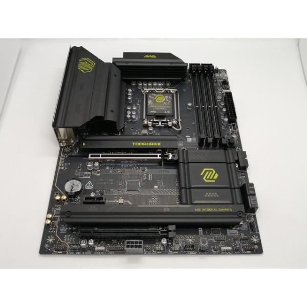 ■分類：マザーボード■ランク：中古■メーカー：MSI■製造番号：601-7E39-010B2411008789■備考：BIOS ver：7E39v1BA0 付属品：箱、印刷物、SATAケーブル2本、WiFiアンテナ■保証期間：１週間■注意事...