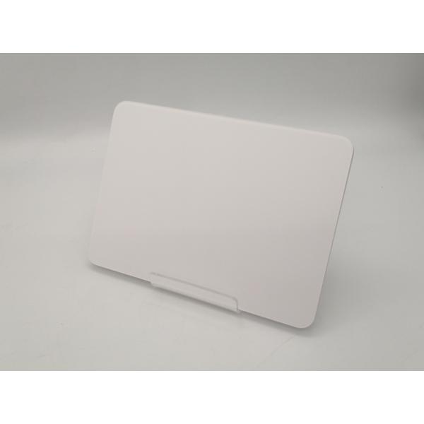 ■分類：Mac用周辺機器■ランク：中古■メーカー：Apple■製造番号：CC2203301R80YWTA9■備考：状態：フレームと底面にスレがございます。 付属品：本体のみ■保証期間：１週間■注意事項：お客様のモニター発色の具合によって、実...
