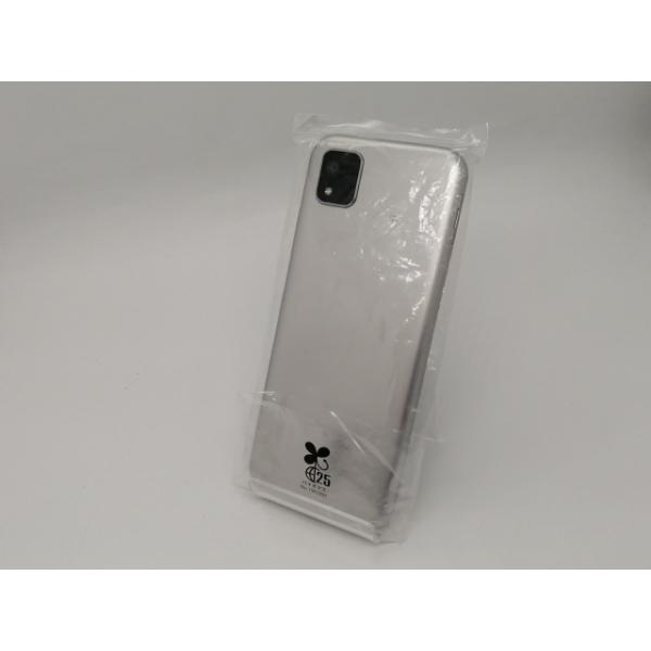 ■分類：スマートフォン■ランク：未使用■メーカー：KYOCERA■製造番号：352034011959106■備考：利用制限：○OS：13状態：こちらは通常使用されていない未使用の製品です。※動作テストの為、通電の確認およびデータ初期化を行っ...