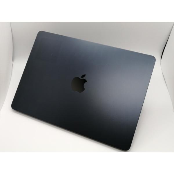 ■分類：Apple ノートパソコン■ランク：ランクB■メーカー：Apple■製造番号：KDH6T4P7VR■備考：OS：Tahoeバッテリー充放電回数：96回/最大容量：99%（02月時点）状態：画面左上にキズ、天板にシール跡、底面にケース...