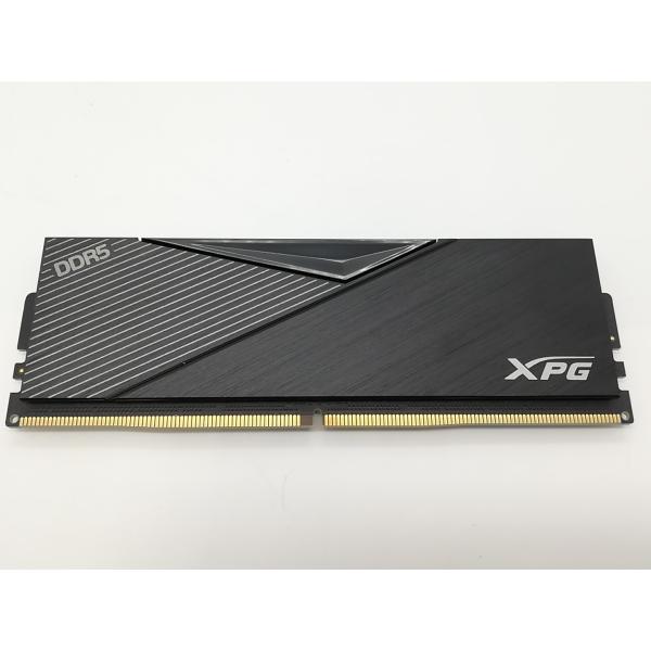 ■分類：メモリー■ランク：中古■メーカー：DDR5■製造番号：7L4509122551■備考：ADATA AX5U5200C3816G-DCLABK [片面実装] 付属品：本体のみ■保証期間：１週間■注意事項：お客様のモニター発色の具合によ...