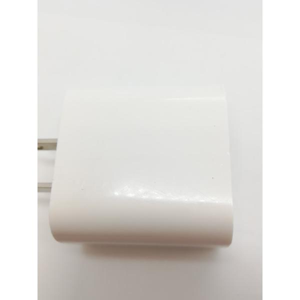 ■分類：iPhone/iPod/iPad用アクセサリー■ランク：中古■メーカー：Apple■製造番号：-■備考：状態：本体にスレ・キズがございます。 付属品：本体のみ■保証期間：１週間■注意事項：お客様のモニター発色の具合によって、実際の商...