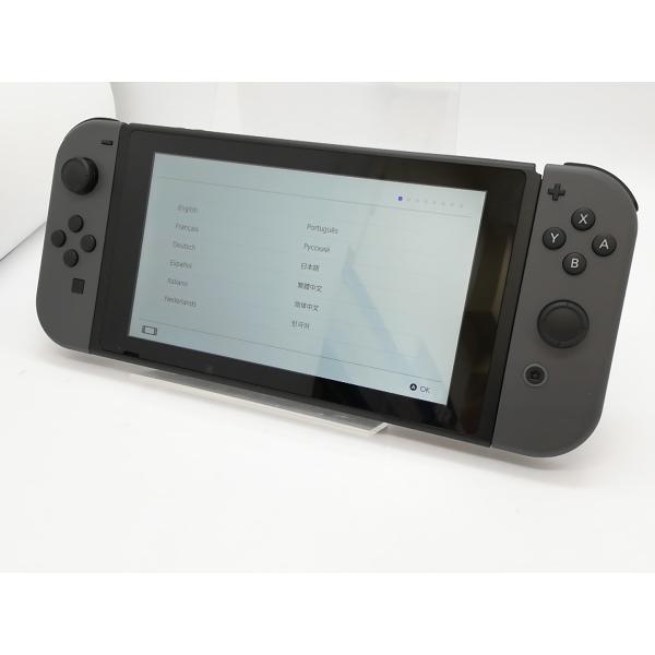 ■分類：据置ゲーム機■ランク：ランクB■メーカー：Nintendo■製造番号：XKJ10082082566■備考：状態：液晶にキズ、Switchドック・グリップスレキズがございます。 付属品：箱、ドック、Joy-Con(L)(R)グレー、ス...