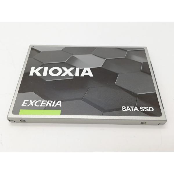 ■分類：SSD■ランク：中古■メーカー：各社2.5SSD■製造番号：20KC10Y7E541■備考：KIOXIA EXCERIA SATA LTC10Z240G総書き込み量：約37TB付属品：箱、印刷物■保証期間：１週間■注意事項：お客様の...