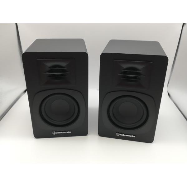 ■分類：スピーカー■ランク：ランクA■メーカー：audio-technica■製造番号：417003470822■備考：状態：状態良好の中古商品付属品：箱、スピーカーケーブル、ACアダプタ、ACアダプタ交換用プラグ各種、印刷物■保証期間：１...