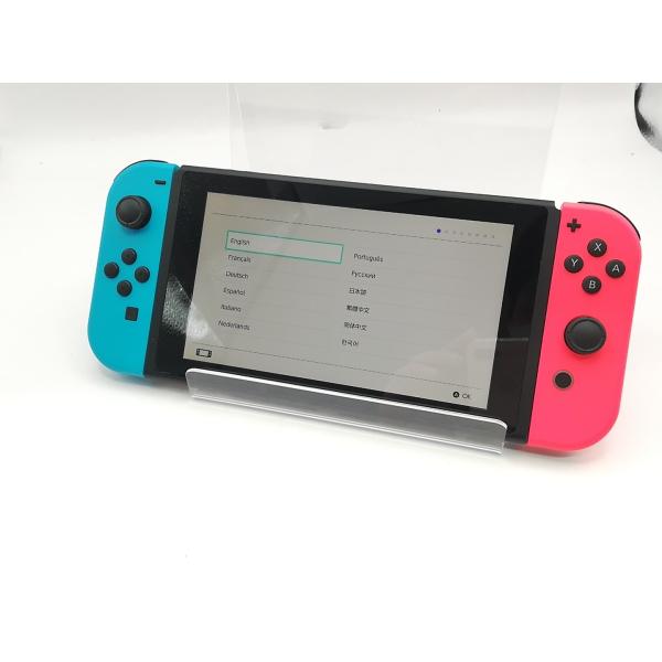 ■分類：据置ゲーム機■ランク：ランクB■メーカー：Nintendo■製造番号：XKJ70095605732■備考：状態：本体背面や付属品にスレ・液晶に色ムラ付属品：箱・印刷物・Switchドック・Joy-Con(L)　ネオンブルー・Joy-...