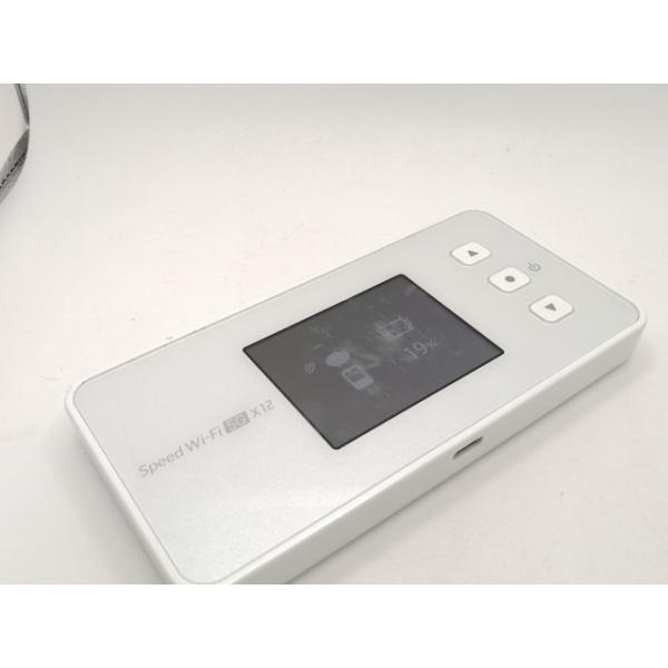 ■分類：モバイルルータ/データカード■ランク：ランクC■メーカー：NEC■製造番号：352470203549372■備考：状態：画面に目立つキズがあります付属品：本体のみ■保証期間：１ヶ月■注意事項：お客様のモニター発色の具合によって、実際...