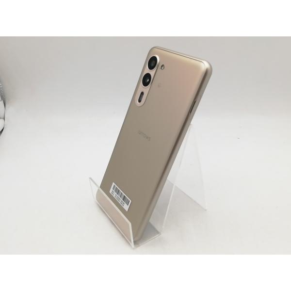 ■分類：スマートフォン■ランク：ランクB■メーカー：FCNT■製造番号：351202581196786■備考：利用制限：○ OS：16 状態：液晶キズ/フレームキズ 付属品：本体のみ■保証期間：１ヶ月■注意事項：お客様のモニター発色の具合に...