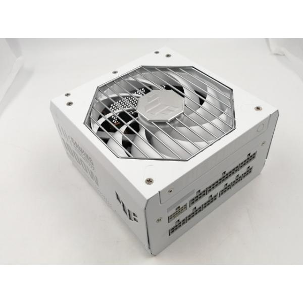 ■分類：パソコン用アクセサリー■ランク：中古■メーカー：ASUS■製造番号：T2YEOK00H1377NC■備考：状態：本体キズ有り 付属品：Power Cord × 1、Motherboard Power Cable × 1 (610mm...