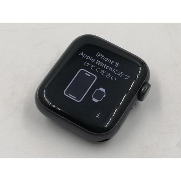 ■分類：ウェアラブル端末■ランク：ランクC■メーカー：Apple■製造番号：SHP1GM6Q5Q07V■備考：OS：10.6.1バッテリー容量：83%（01月時点）状態：画面全体的にキズ、フレーム塗装装げ付属品：箱、冊子、バンド、磁気充電ケ...