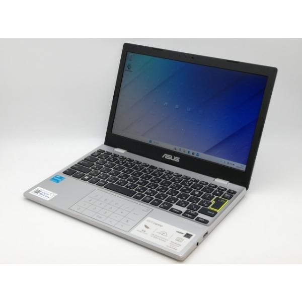 ■分類：Windowsノートパソコン■ランク：ランクB■メーカー：ASUS■製造番号：S8N0CX04N69533D■備考：状態：画面周囲に色ムラ/ヒンジ側フレームに細かい傷付属品：全付(箱、印刷物、ACアダプタ)■保証期間：１ヶ月■注意事...