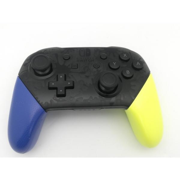 ■分類：ゲーム用周辺機器■ランク：ランクB■メーカー：Nintendo■製造番号：-■備考：状態：外装各所にスレ、光沢部に擦り傷、グリップ背面に摩耗や削れ、各ボタンにスレ、スティックに摩耗付属品：箱、USBケーブル■保証期間：１週間■注意事...