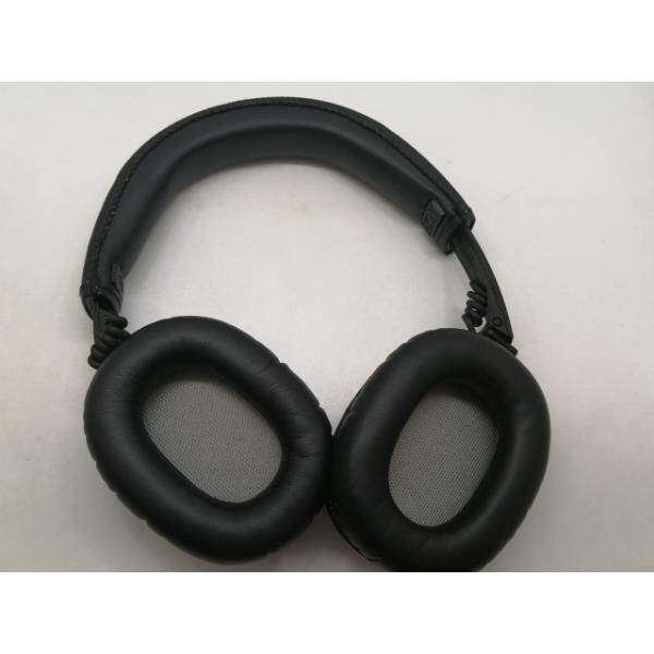 ■分類：ヘッドホン■ランク：ランクB■メーカー：Marshall■製造番号：73400553T32089G0053852■備考：※生活臭あり（香水の匂い） 状態：ハウジング・ヘッドバンドにスレ 付属品：3.5mm L型ステレオミニケーブル■...