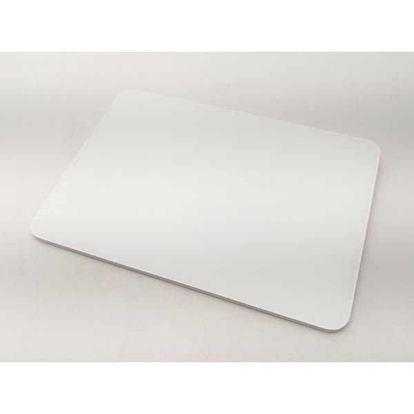 ■分類：Mac用周辺機器■ランク：中古■メーカー：Apple■製造番号：SCC2203200WN0YWTAG■備考：状態：背面スレ 付属品：箱、印刷物、Lightningケーブル■保証期間：１週間■注意事項：お客様のモニター発色の具合によっ...