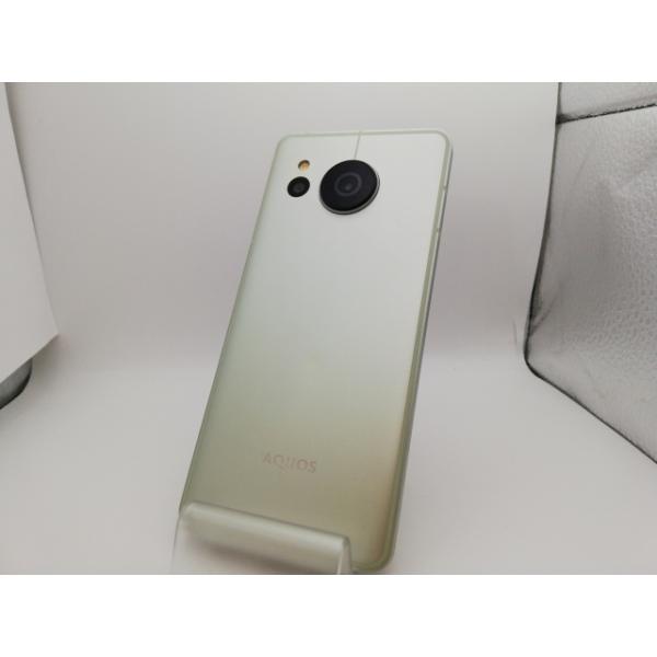 ■分類：スマートフォン■ランク：ランクC■メーカー：SHARP■製造番号：350467090146421■備考：OS：16 状態：背面下部に凹み、画面中央から下部にかけてドット欠け複数 付属品：箱、印刷物、クイックスイッチアダプタ■保証期間...