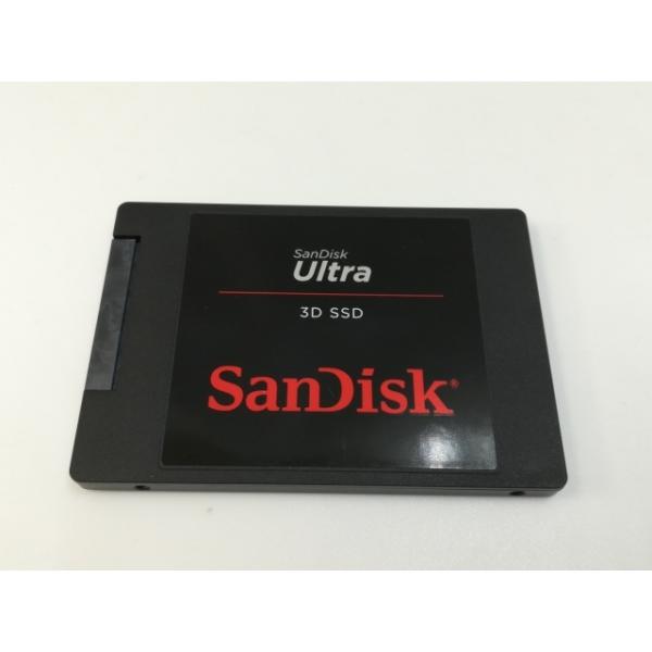 ■分類：SSD■ランク：中古■メーカー：SanDisk■製造番号：2122EK441008■備考：付属品：本体のみ■保証期間：１週間■注意事項：お客様のモニター発色の具合によって、実際の商品と色合いが異なる場合があります。