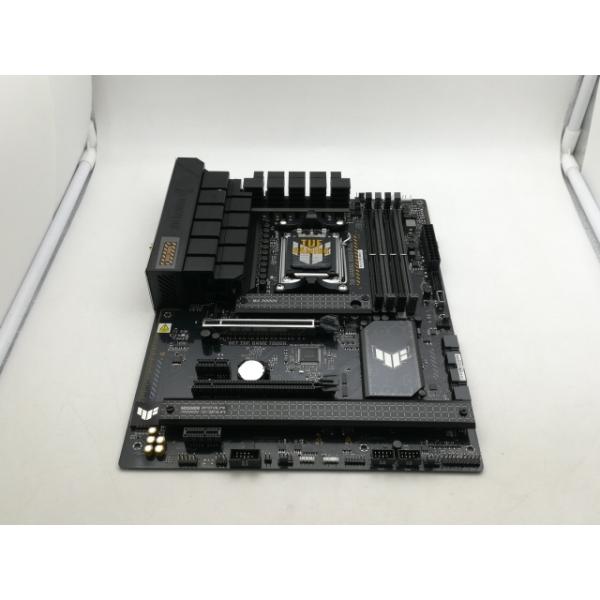 ■分類：マザーボード■ランク：中古■メーカー：ASUS■製造番号：T4M0PH03Y352MN6■備考：BIOS ver：3854状態：基板縁にキズがございます付属品：箱、SATAケーブルx2、M.2ネジ、M.2用ゴムパッド、ドライバディス...
