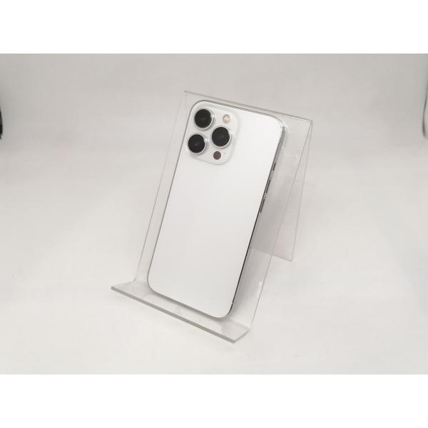 ■分類：iPhone■ランク：ランクC■メーカー：Apple■製造番号：359339132742387■備考：OS：26.2 状態：フレームにケース痕、アウトカメラに写りこみがあります。 バッテリー容量：80%（01月時点） 付属品：箱、印...