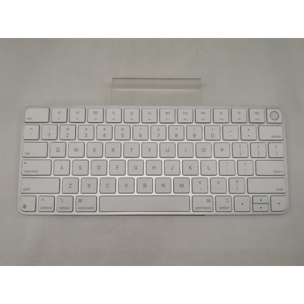 ■分類：Mac用周辺機器■ランク：中古■メーカー：Apple■製造番号：F0THJ500KKA00016MV■備考：状態：スレがあります。 付属品：箱、印刷物、USBケーブル■保証期間：１週間■注意事項：お客様のモニター発色の具合によって、...
