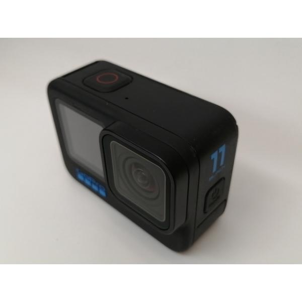 ■分類：ビデオカメラ■ランク：ランクC■メーカー：GoPro■製造番号：C3471325592833■備考：状態：カメラ外装にキズ・塗装剥がれ・レンズ内ホコリ混入付属品：外箱、印刷物、カメラ、ハンドラー、バッテリー、ヘッドストラップ、クリッ...