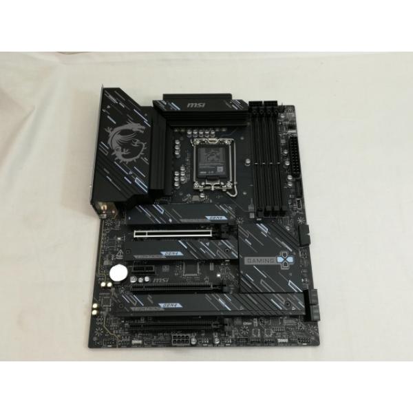 ■分類：マザーボード■ランク：中古■メーカー：MSI■製造番号：3390■備考：BIOS ver： 付属品：外箱（内箱なし）、印刷物、SATAケーブル×2、Wi-Fiアンテナ、JAF1ピン_2分岐ケーブル、EZ M.2 Clip IIリムー...