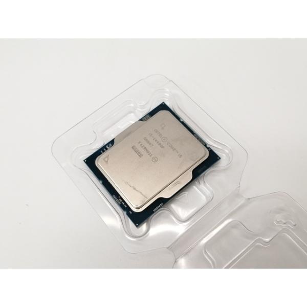 ■分類：CPU■ランク：中古■メーカー：Intel■製造番号：U4UE036101341■備考：付属品：箱、印刷物、クーラ■保証期間：１週間■注意事項：お客様のモニター発色の具合によって、実際の商品と色合いが異なる場合があります。