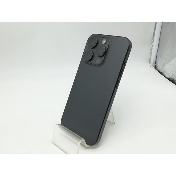 ■分類：iPhone■ランク：ランクB■メーカー：Apple■製造番号：355721798141786■備考：OS：26.1 状態：背面スレやケース痕 バッテリー容量：81%（03月時点） バッテリー充放電回数：959回（03月時点） 付属...