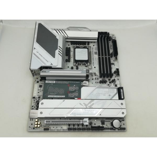 ■分類：マザーボード■ランク：中古■メーカー：ASUS■製造番号：T9M0CS08B677CJV■備考：BIOS ver：2006状態：目立つ汚れなどございません。付属品：箱、印刷物、SATAケーブルx2、サーマルパッドfor M.2 22...