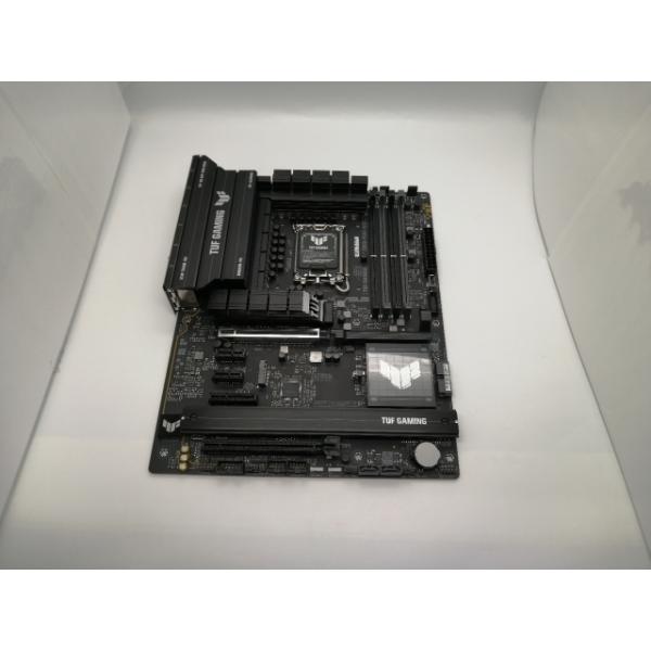 ■分類：マザーボード■ランク：中古■メーカー：ASUS■製造番号：TAM0KK06J923EVN■備考：BIOS ver：3012 付属品：箱、印刷物、SATAケーブルx2、WiFi Qアンテナ、M.2 Qスライド、M.2用ラバーx2、 M...