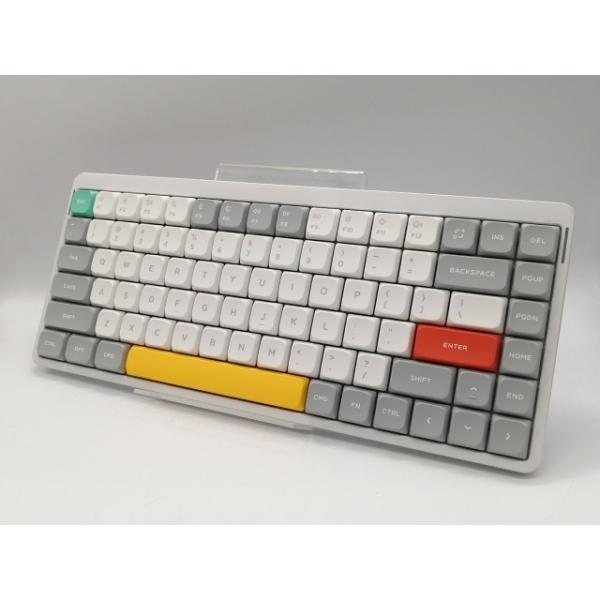 ■分類：パソコン用アクセサリー■ランク：中古■メーカー：Nuphy■製造番号：---■備考：※赤軸 状態：使用に伴う擦れがあります 付属品：箱、印刷物、ステッカー、ケーブル、追加スイッチ、2.4Gレシーバー、追加キーキャップ、キーキャップ交...