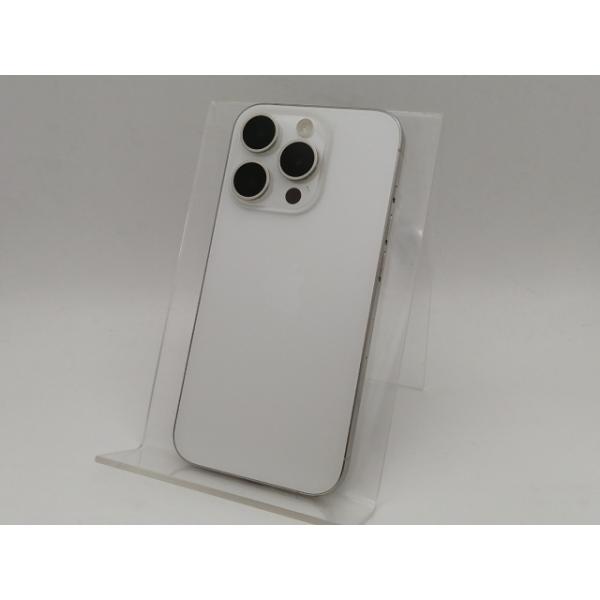 ■分類：iPhone■ランク：ランクC■メーカー：Apple■製造番号：352433803731501■備考：OS：26.3.1 状態：液晶・フレームにキズ、カメラに黒点（0.5倍）があります バッテリー容量：84%（04月時点） バッテリ...