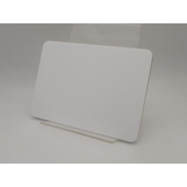 ■分類：Mac用周辺機器■ランク：中古■メーカー：Apple■製造番号：CC2410200ZM0YWTD1■備考：状態：底面にキズがあります。 付属品はございません。■保証期間：１週間■注意事項：お客様のモニター発色の具合によって、実際の商...
