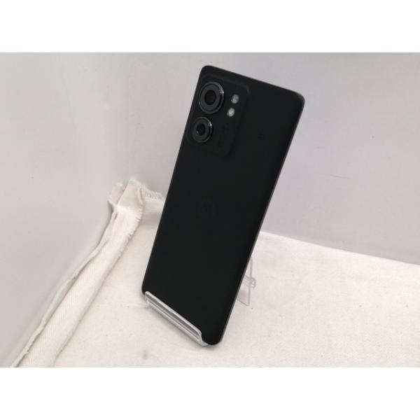 ■分類：スマートフォン■ランク：ランクC■メーカー：MOTOROLA■製造番号：353985291142136■備考：OS：15 状態：画面全体に細かなキズ、端子周りに塗装剥げあり 付属品：箱、印刷物、ACアダプタ（68W）、ケーブル、SI...