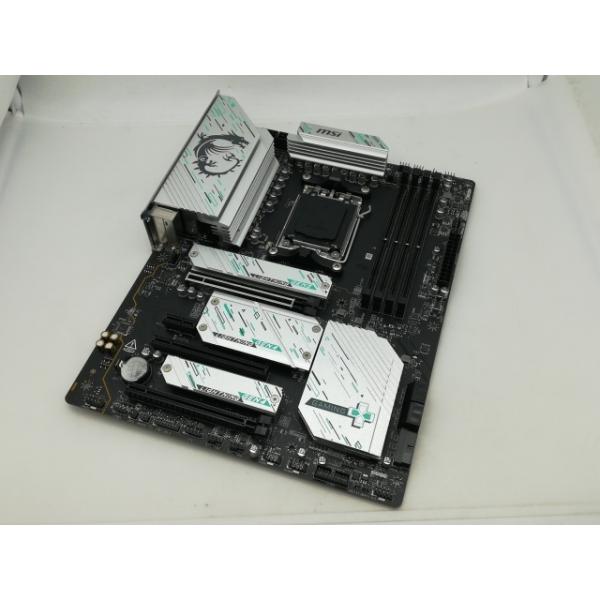 ■分類：マザーボード■ランク：中古■メーカー：MSI■製造番号：601-7E16-030B2503000586■備考：BIOS ver：E7E16AMS.1A0付属品：箱、印刷物、SATAケーブルx2、M2スタンドオフx2※内箱欠品していま...